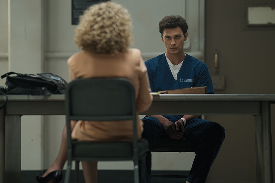 How Netflix's Monsters Accomplished That Single-Take Episode ...