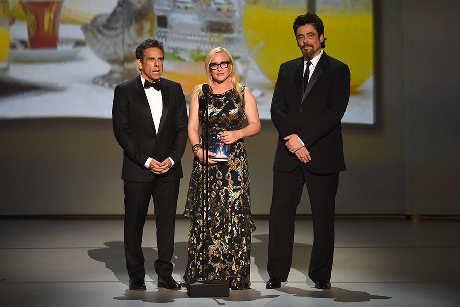 Ben Stiller, Patricia Arquette and Benicio del Toro present an award at ...